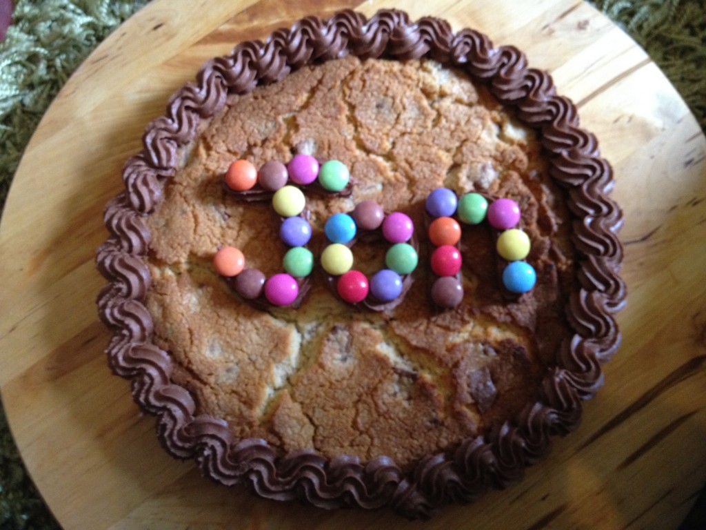 Scrummy, Yummy Cookie Cake!!!
